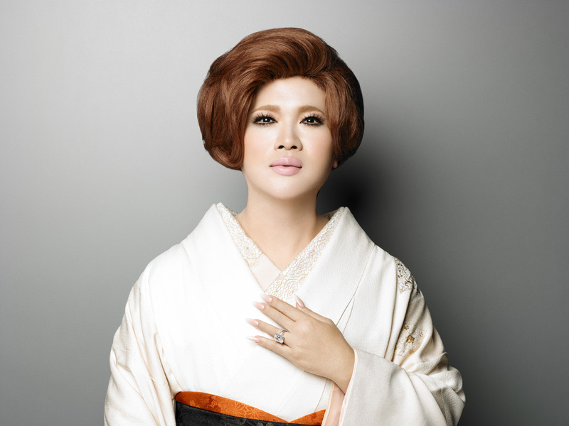 自己否定と自己肯定…2つを繰り返した日々越え得たもの IKKO | 日経BOOKプラス